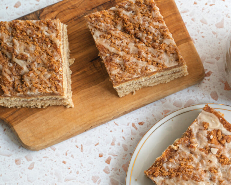 Vegan German Streusel Cake - The Edgy Veg